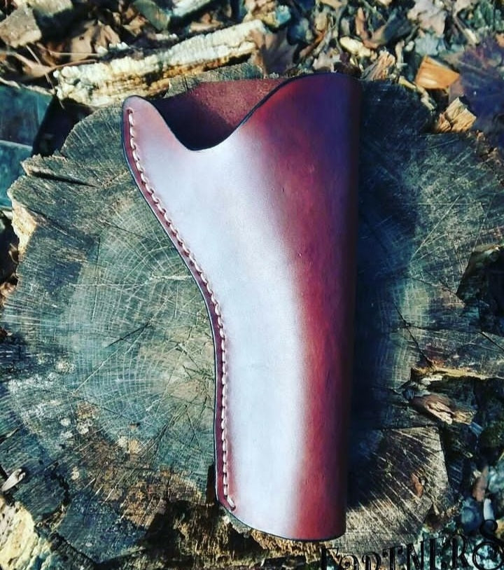Holsters & Slings – Modern Frontiersman